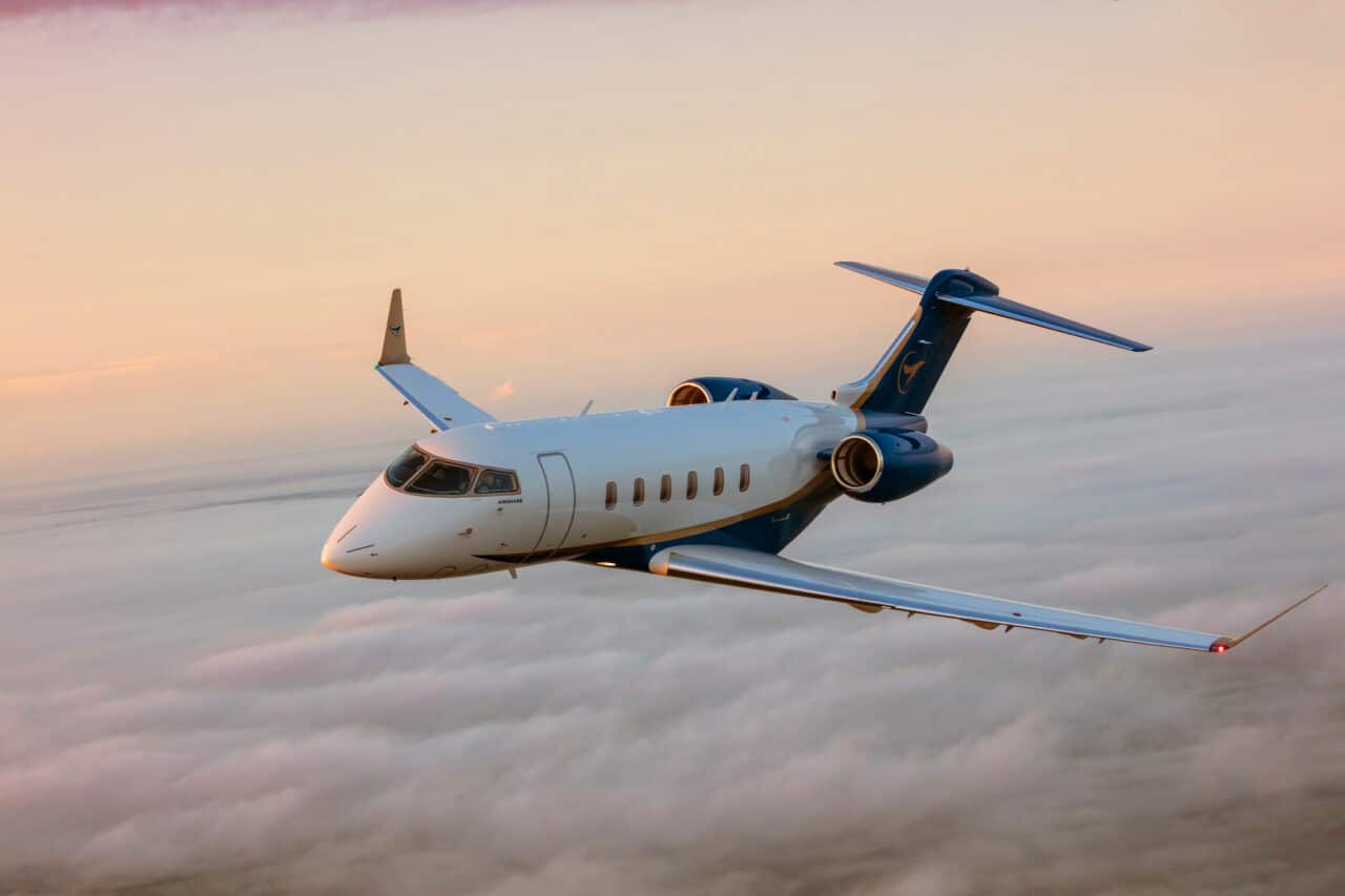 Why Your Next Flight Should Be In The Challenger 350 | Airshare